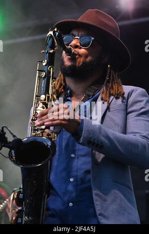 Cha Wa performing at the Green River Festival Stock Photo - Alamy