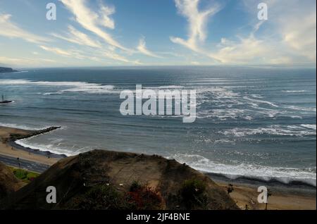 The part of Lima overlooking the Pacific Ocean is the Miraflores one of ...