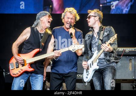 Bass player Roger David Glover of the rock band Deep Purple, concert in ...