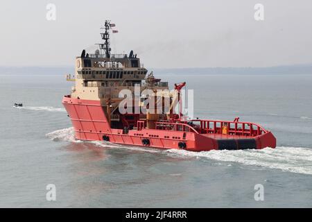 The United States offshore support ship GARY CHOUEST arriving at the ...