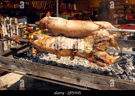 A medieval spit roast Stock Photo - Alamy
