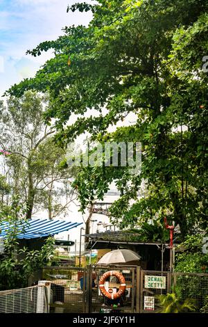 Jenal Jetty at Seletar Fishing Village. Singapore's Last Fishing ...