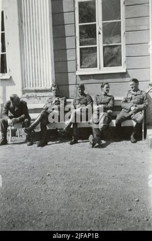 Group picture with soldiers from Södermanland's regiment in 10 Stock ...