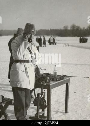 Officers at Södermanland Regiment in 10, 1864. For name, see picture no ...