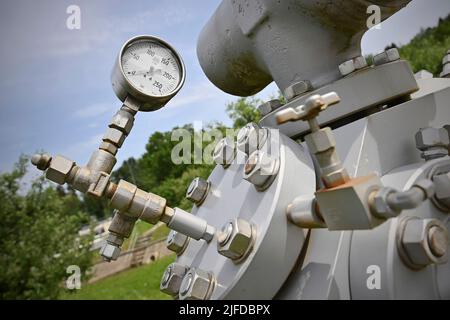 ARCHIVE PHOTO; Federal Network Agency fears Russian gas stop. A ...