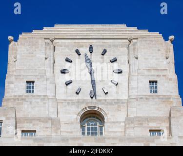 Close-up of the art deco clockface of Shell Mex House in London, UK ...