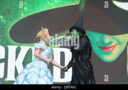 Helen Woolf as Glinda and Lucie Jones as Elphaba in Wicked at West End ...
