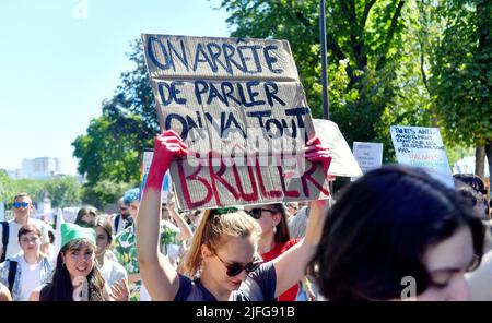 Demonstration in favor of abortion in the streets of Paris, France on ...