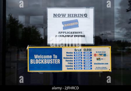 Blockbuster Video Sign USA Stock Photo - Alamy