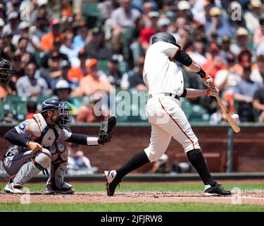 San Francisco Giants Infielder Donovan Walton (37) at bat during an MLB ...
