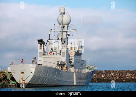 Icelandic Coast Guard offshore patrol vessel Thor alongside in ...