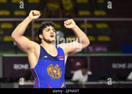 Lyova GEVORGYAN (ARM) vs Merab SULEIMANASHVILI (GEO) during the Final ...