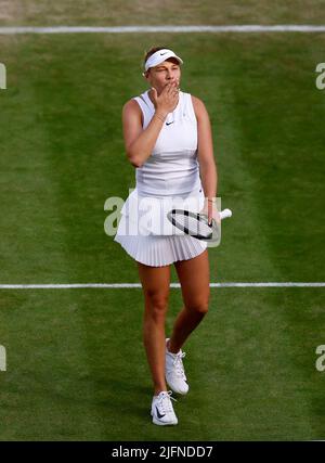 Amanda Anisimova celebrates victory over Aryna Sabalenka following ...
