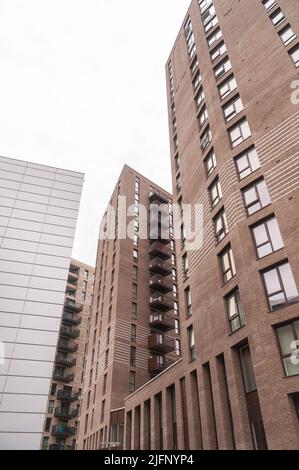 Modern Apartment Buildings in Silvertown, London Stock Photo - Alamy