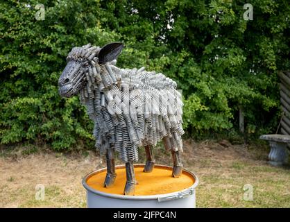 The British Ironwork Centre, Sheep Exhibit/Sculpture Stock Photo - Alamy