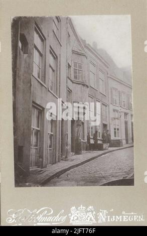 Seen from the Grotestraat in the direction of the Lindenberg Stock ...