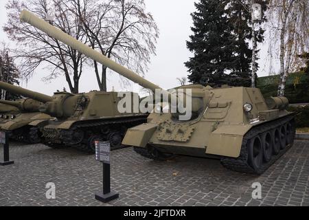 Soviet 100 mm self-propelled artillery installation SU 100 Stock Photo ...