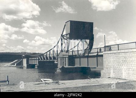 Varna. The movable Asparuhov Bridge Stock Photo - Alamy