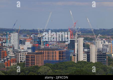 Leeds skyline with lots of developments going on Stock Photo - Alamy