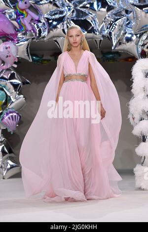 Model Lulu Wood walks on the runway at the Giambattista Valli fashion ...