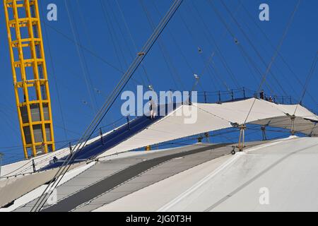 People climbing the O2 Arena dome roof, Greenwich, London Stock Photo ...