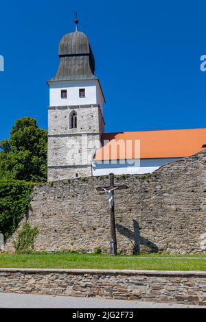 Opevněný kostel sv. Jana Křtitele, Velká Bíteš, Morava, Česká republika ...