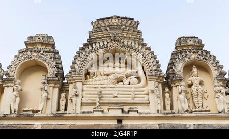 Mandapa of Cheluva Narayana Swamy Temple, Melukote, Mandya, Karnataka ...