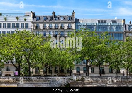 Paris, ancient buildings at Bastille, typical facades, view from the ...