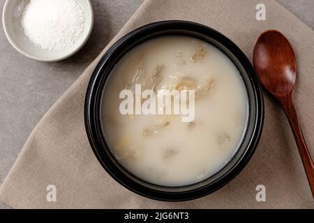 Beef Knee Cartilage Soup Ox Knee Soup Stock Photo - Alamy
