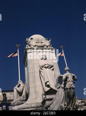 Columbus Memorial - Statue of Columbus, 1912. [The Columbus Fountain ...