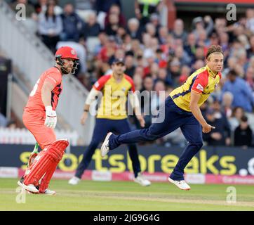 Aaron Beard in bowling action for Essex during Middlesex CCC vs Essex ...