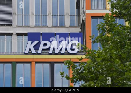 Logo of KPMG in Munich Stock Photo - Alamy