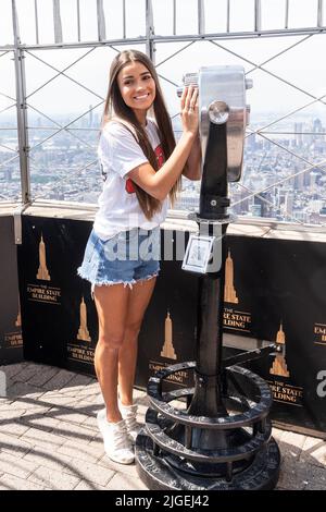 Morgan Simianer of the cast of Netflix Docuseries Cheer visits ...