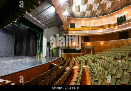Image theater balcony parterre bed stage spotlight Stock Photo - Alamy