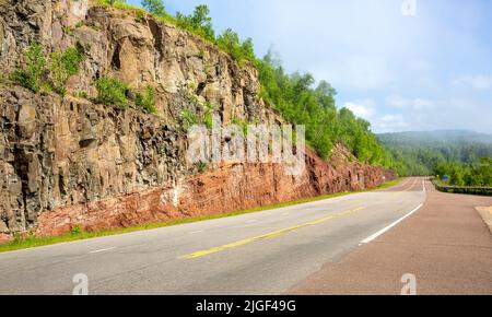 Cross-section showing the layers of road construction Stock Photo - Alamy
