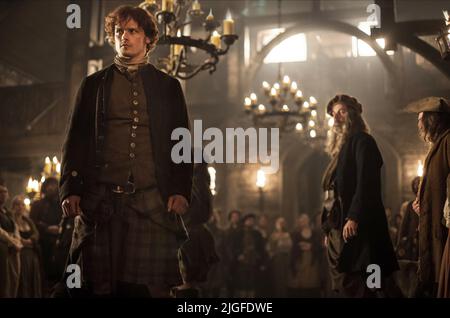 SAM HEUGHAN, OUTLANDER, 2014 Stock Photo - Alamy