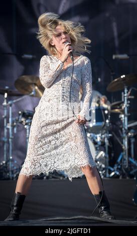 Wolf Alice performing on the main stage at the TRNSMT Festival at ...