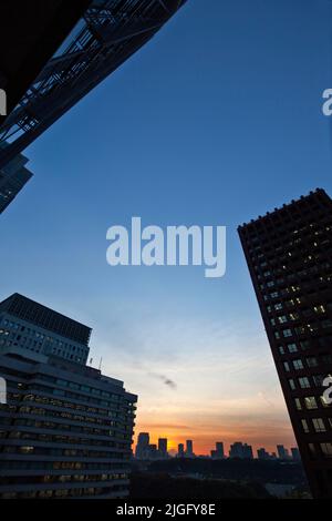 Tokyo. High angle view, the Marunouchi side of the red brick Tokyo ...