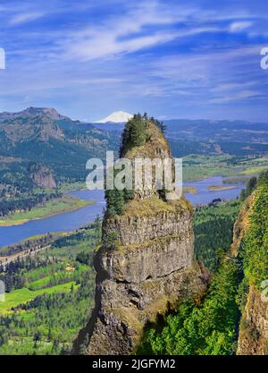 St. Peters Dome, Columbia River Gorge, Oregon Stock Photo - Alamy
