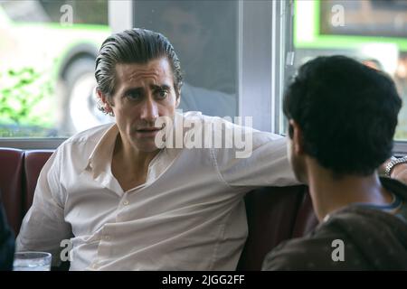 JAKE GYLLENHAAL, RIZ AHMED, NIGHTCRAWLER, 2014 Stock Photo - Alamy