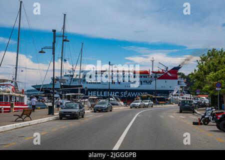 Express Skiathos Ferry boat from Hellenic Seaways company arrives at ...