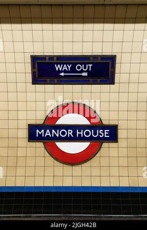 Manor House London Tube sign in the underground Stock Photo - Alamy