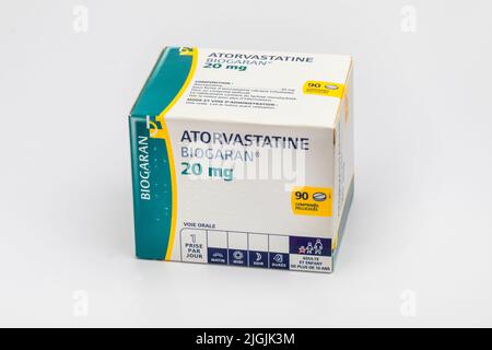 A box of 90 Biogaran Atorvastatine tablets Stock Photo - Alamy