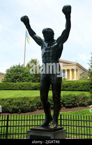 The bronze statue of Sylvester Stallone as Rocky Balboa outside the ...