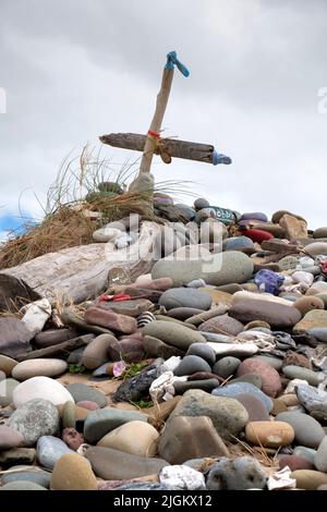 Dobby's grave at Freshwater West in Pembrokeshire has become an ...