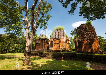 Prasat Prang Ku, Khmer hindu temple, Si Saket(Si Sa Ket), Isan(Isaan ...