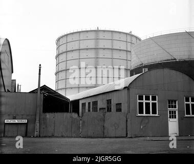 The gasworks and gasometer in Wellington 1968 Stock Photo - Alamy