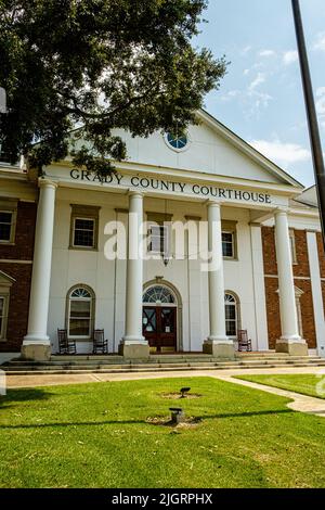 Grady County Courthouse, North Broad Street, Cairo, Georgia Stock Photo ...