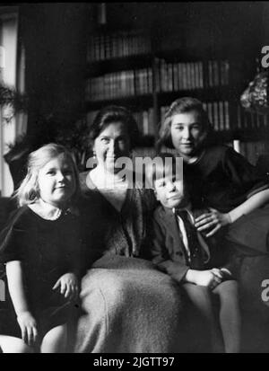 Photography from the Lithander Album family Stock Photo - Alamy