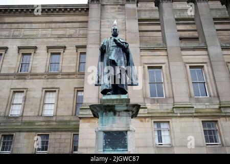 statue of william rathbone founder of the district nursing movement and ...